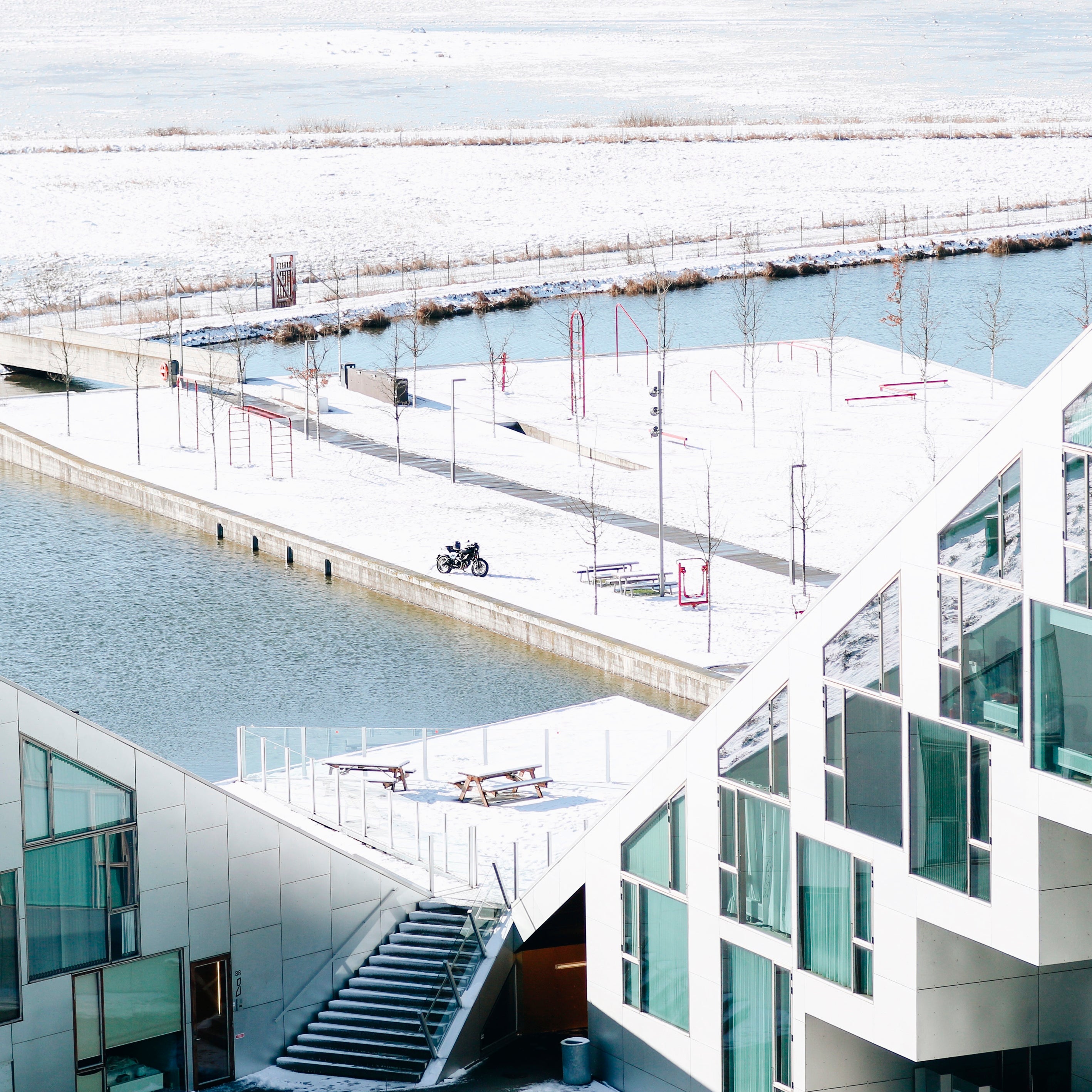 White loop – silent art dk